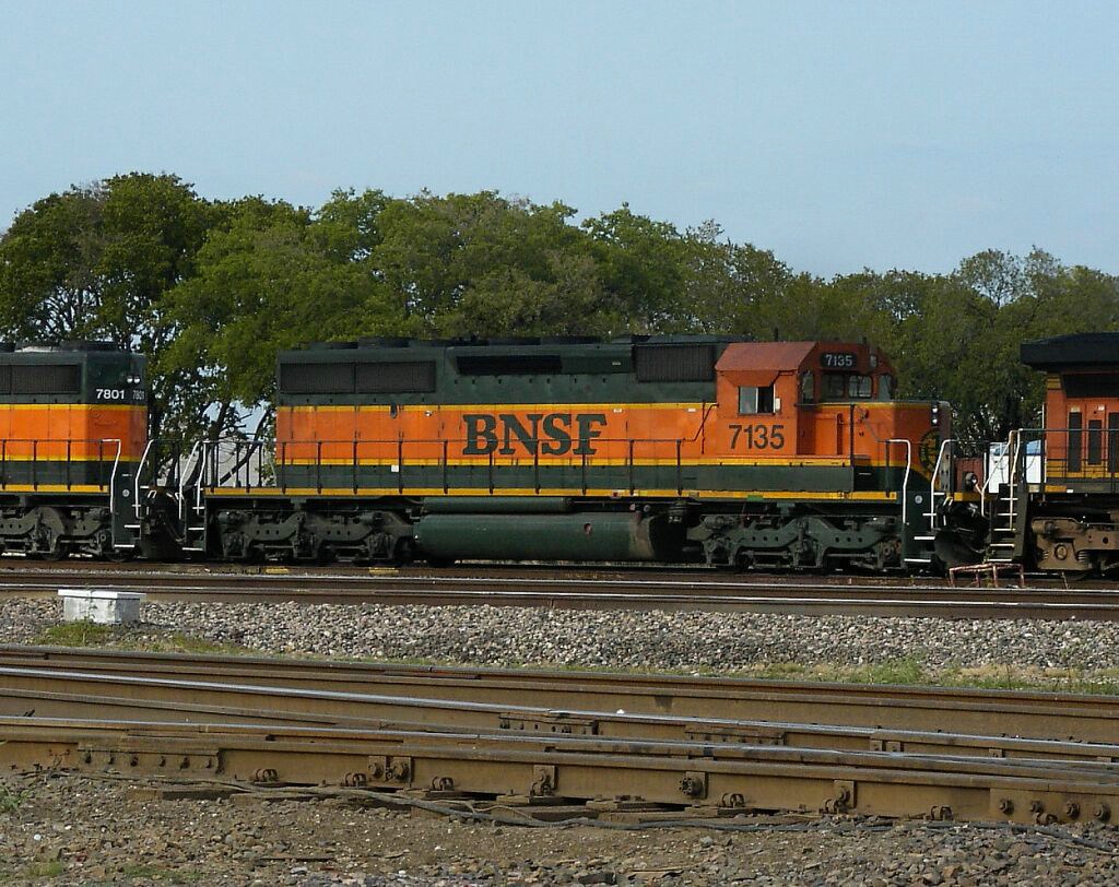 BNSF 7135